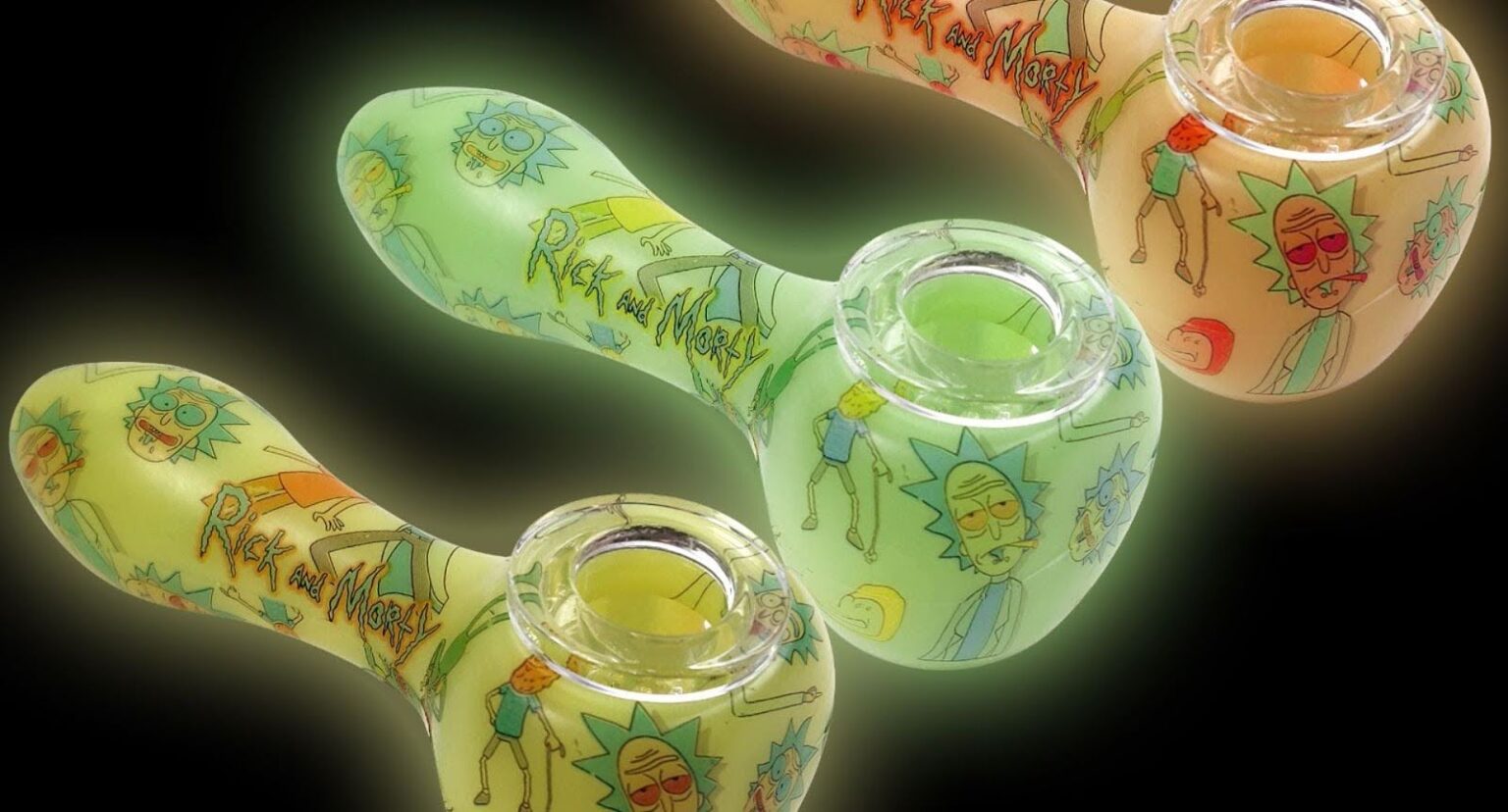 Silicone Pipes Guide – Durable Smoking Gear 2025